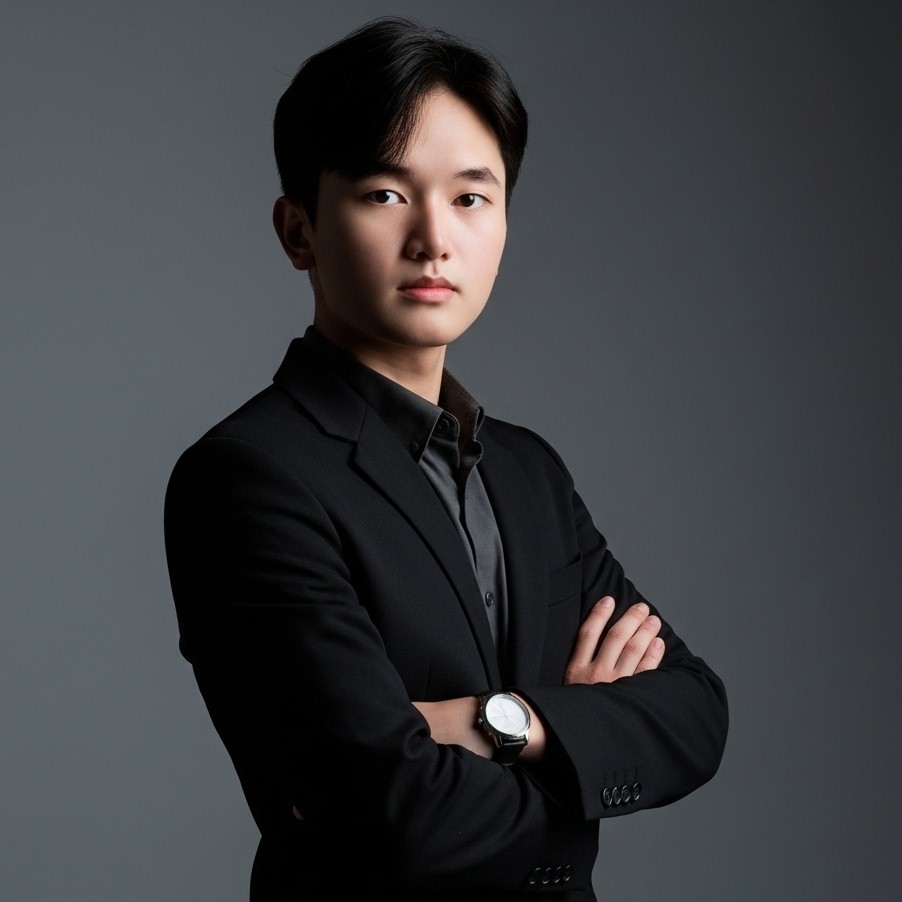 Louis (Đinh Hoàng Quân) | Portfolio